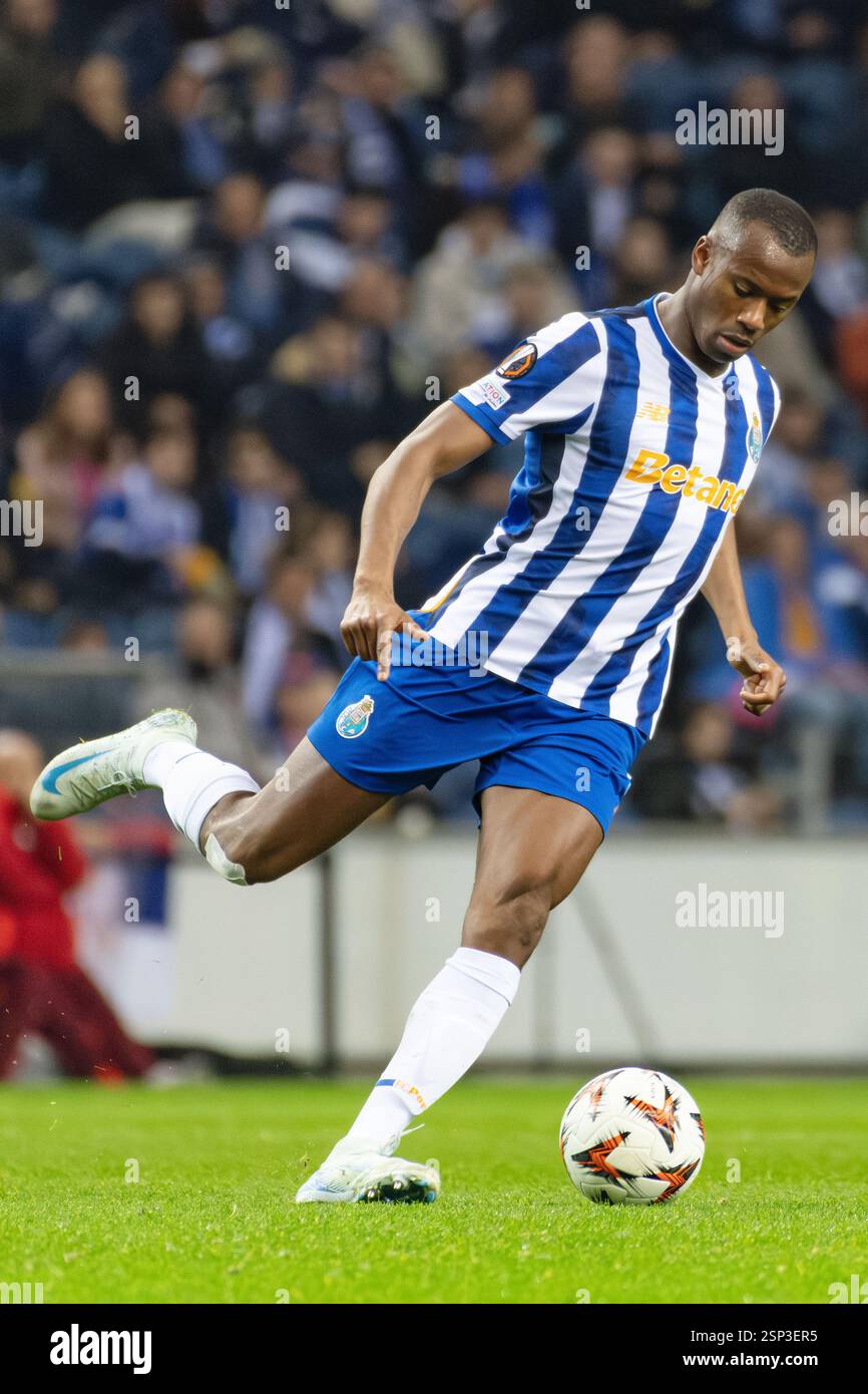 Porto, Portugal. 13th Feb, 2025. Otavio Ataide of Porto during the UEFA ...