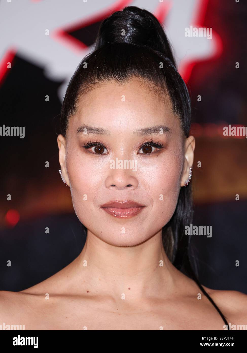 HOLLYWOOD, LOS ANGELES, CALIFORNIA, USA - FEBRUARY 12: Alicia Hannah ...