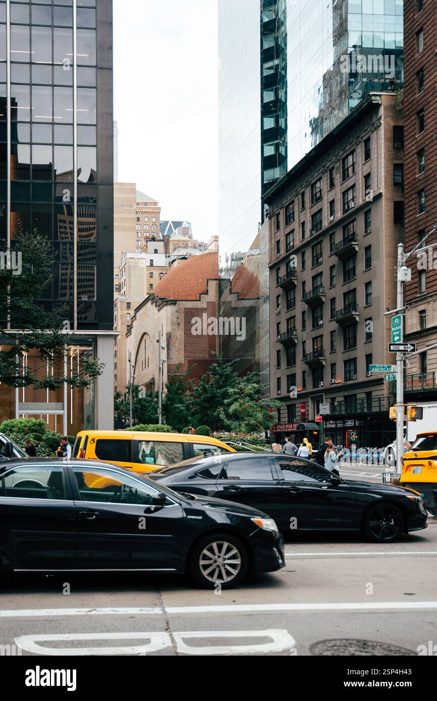 Taxis cars navigate busy city hi-res stock photography and images - Alamy