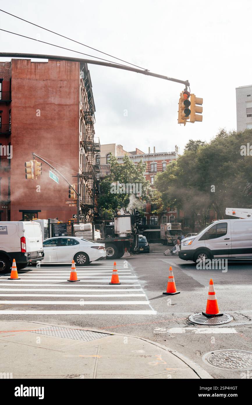 Bustling urban intersection caught hi-res stock photography and images ...