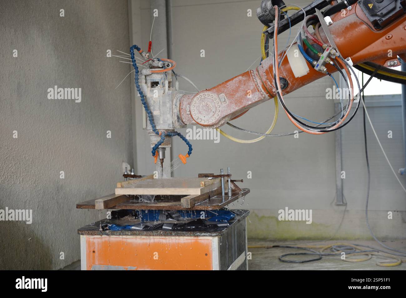 Robotic stone milling machine Stock Photo - Alamy