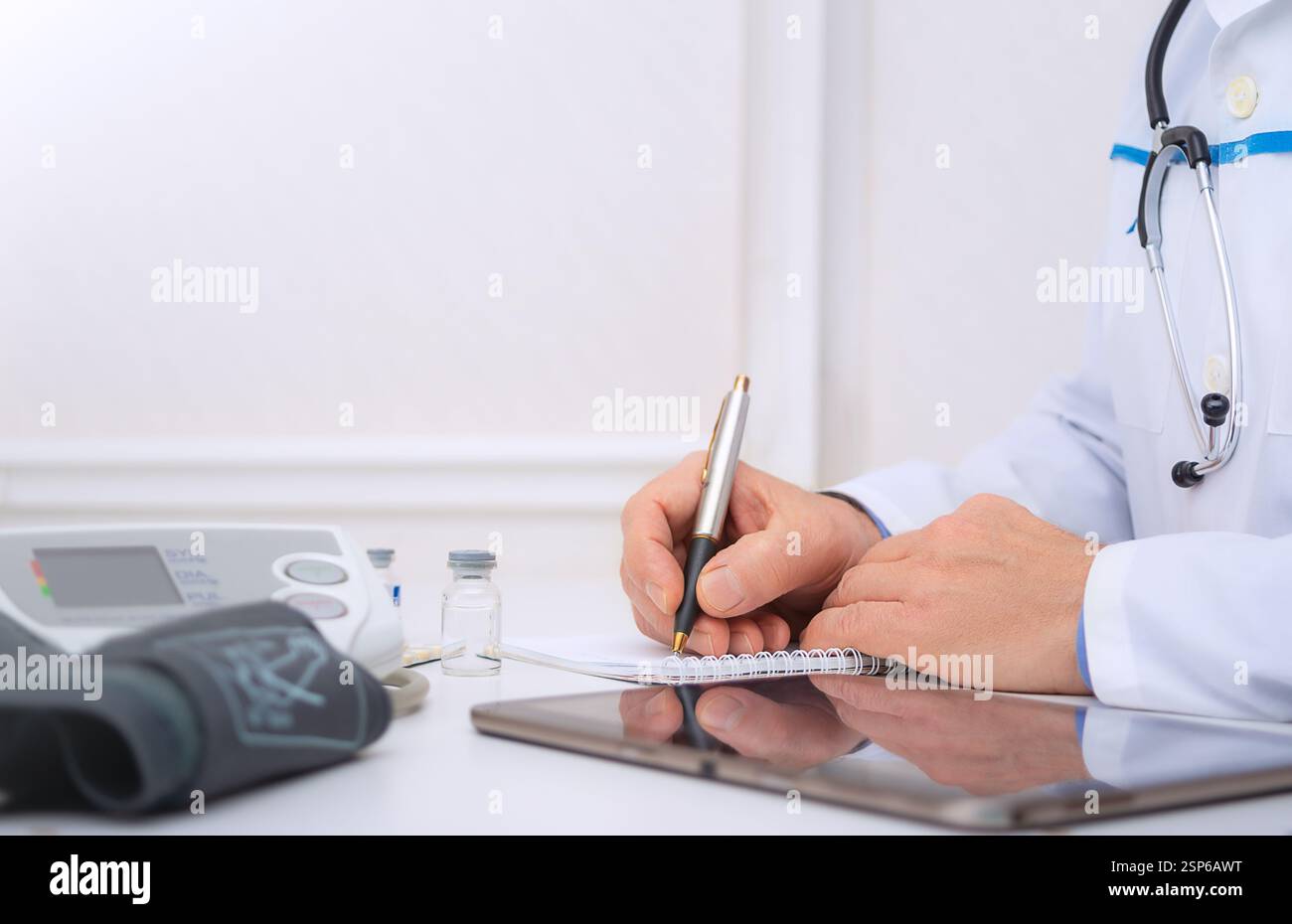 Medical doctor records information blood hi-res stock photography and ...