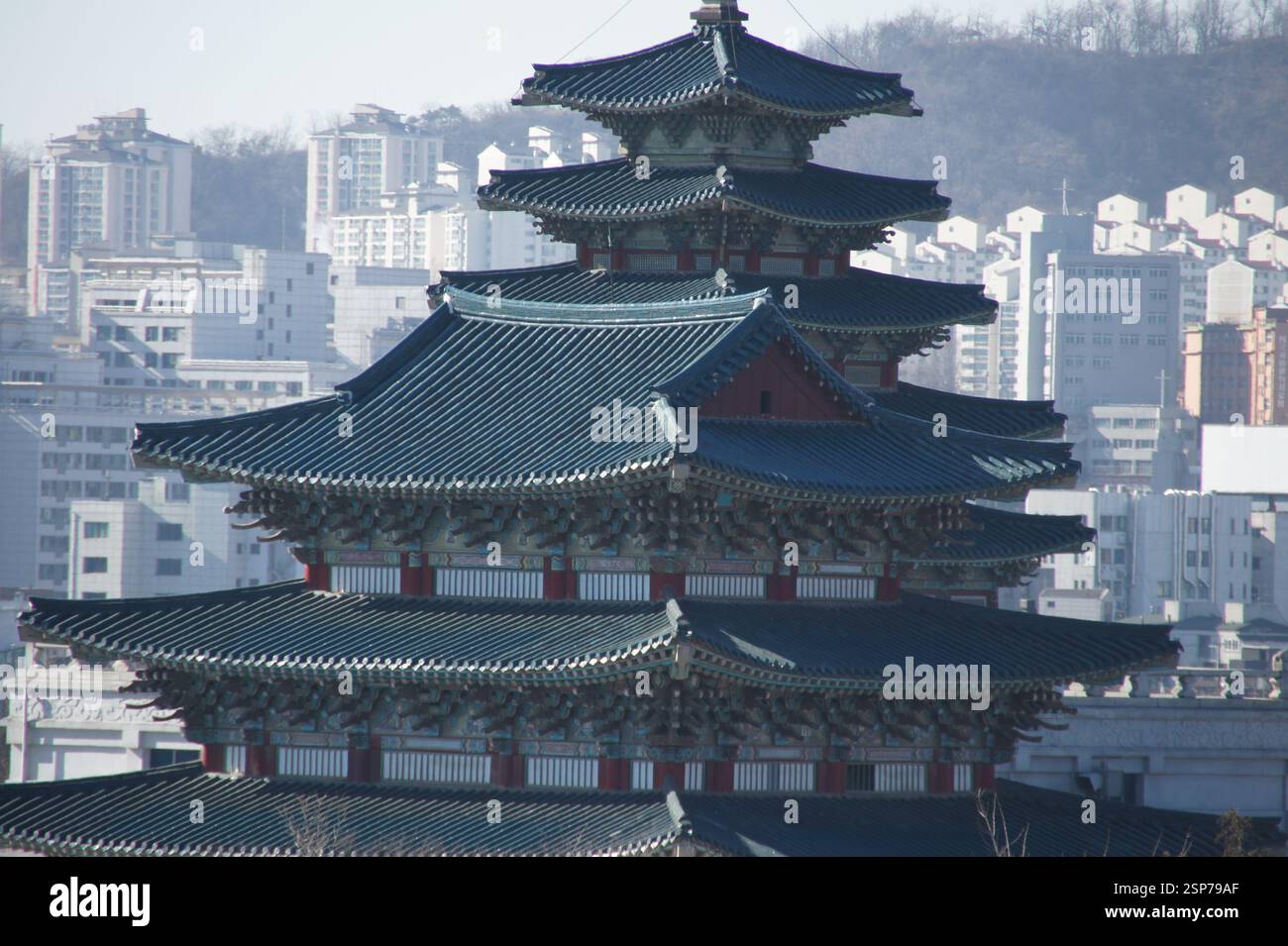 Gyeongbokgung Palace is a symbol of Korean history and culture. The ...