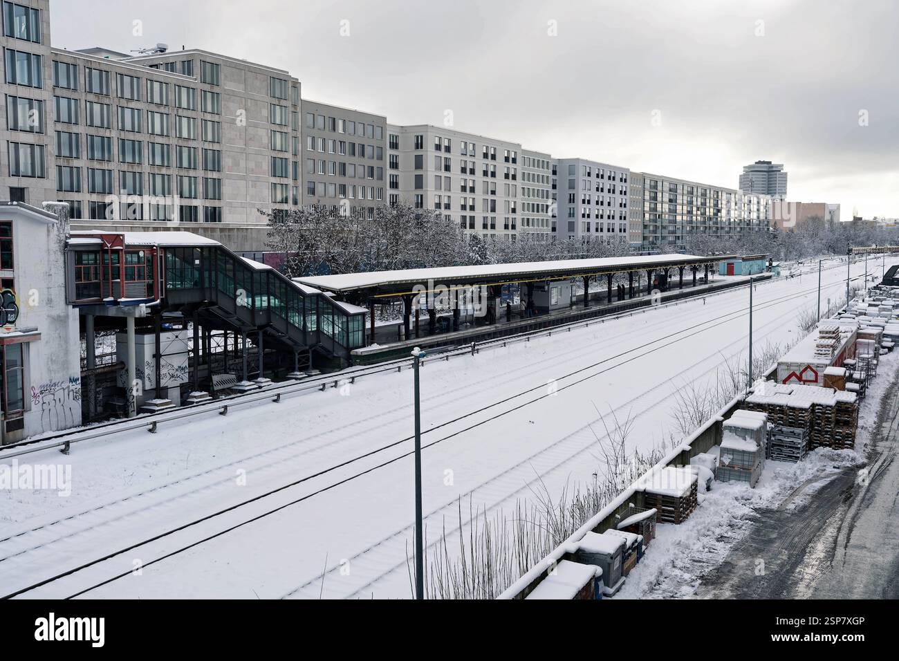 2025-02-14,Berlin,Winterliche Impression,S-Bahnhof Halensee *** 2025 02 ...