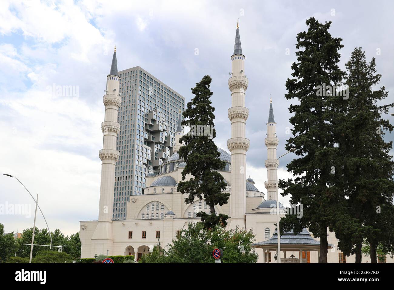 Great Mosque-Namazgah Mosque of Tirana Stock Photo - Alamy
