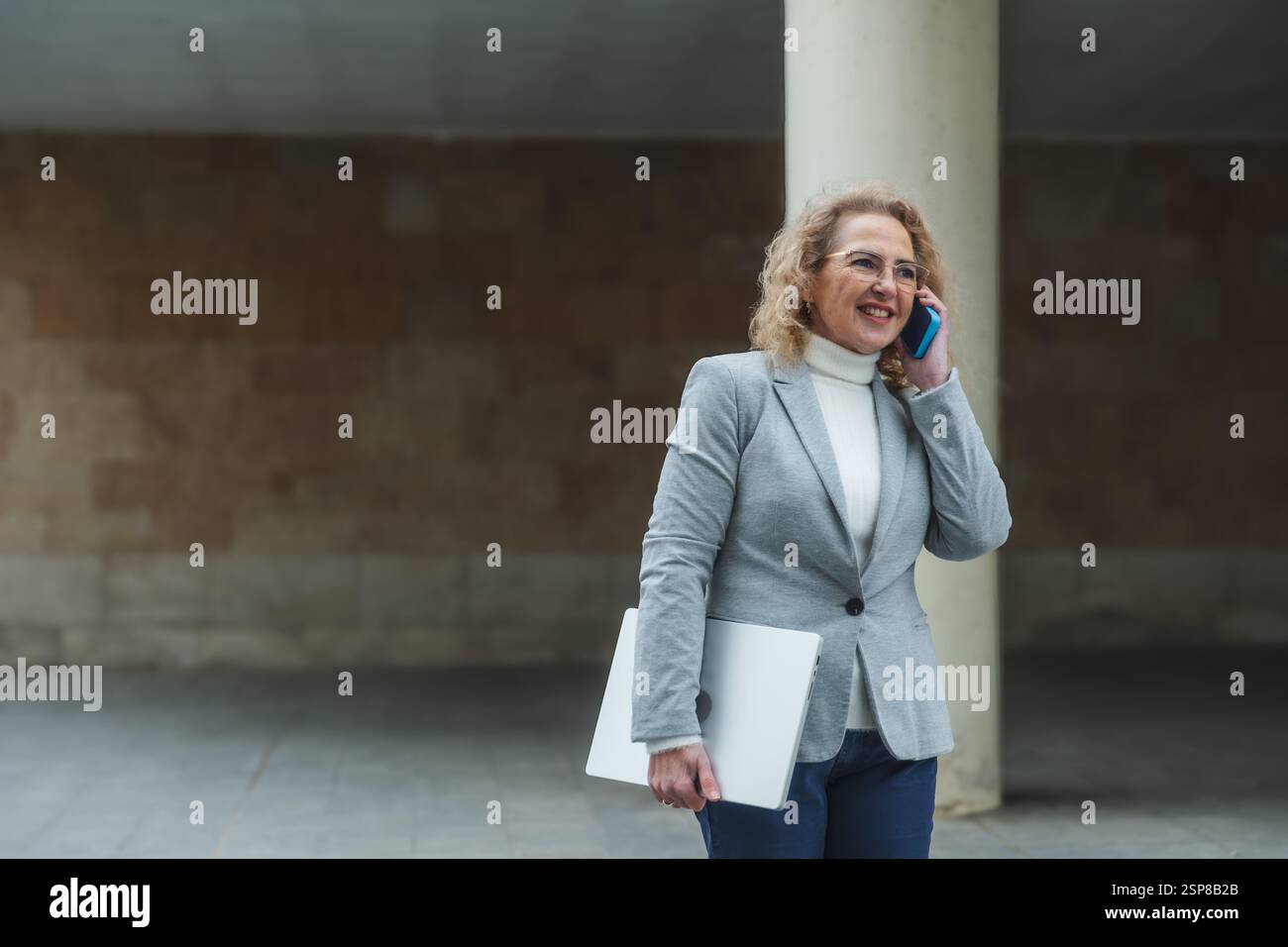 Engaging business discussion using hi-res stock photography and images - Alamy