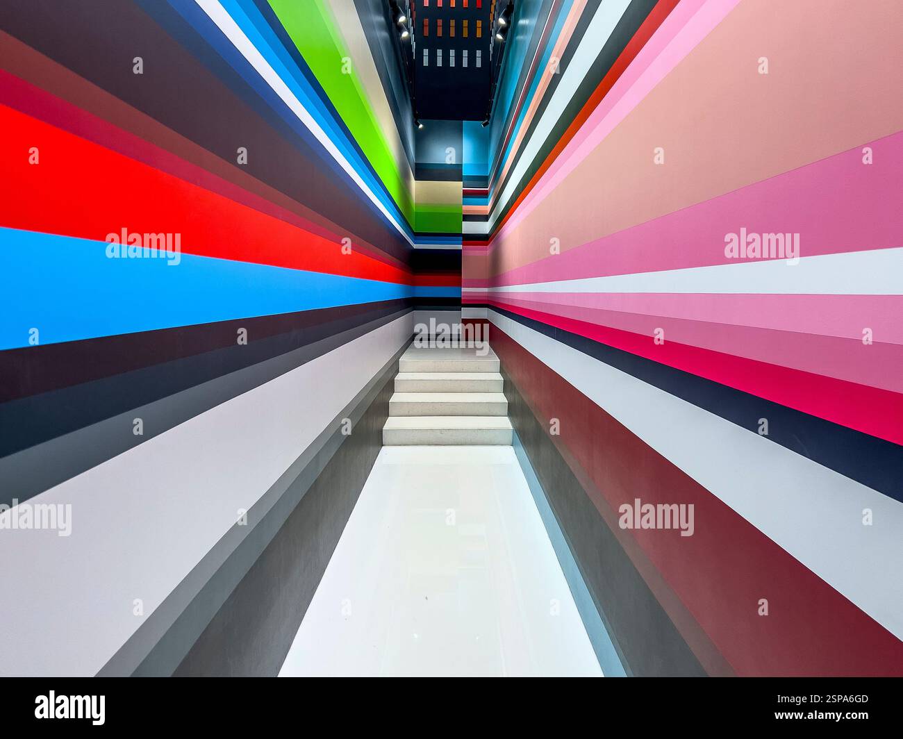 Kmska antwerp 2022 hi-res stock photography and images - Alamy