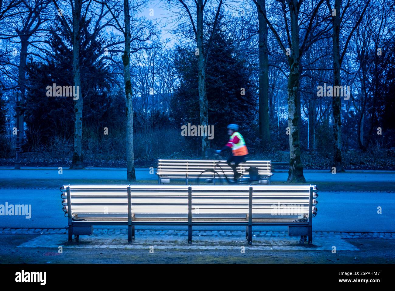 The light banks of the artist Stefan Sous in the Hofgarten, title UV-A ...