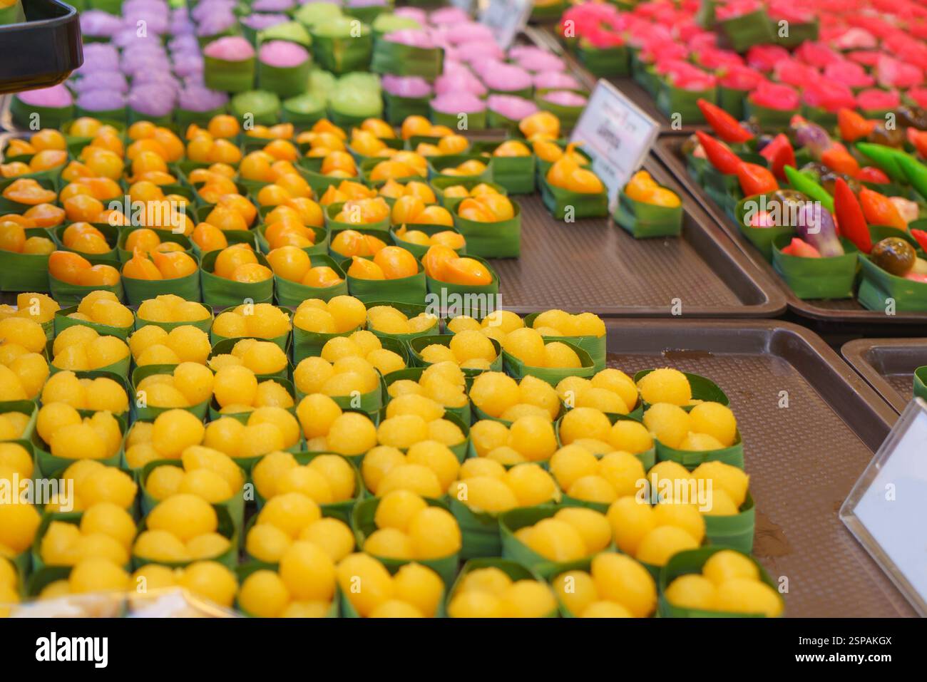 Goldendrops hi-res stock photography and images - Alamy