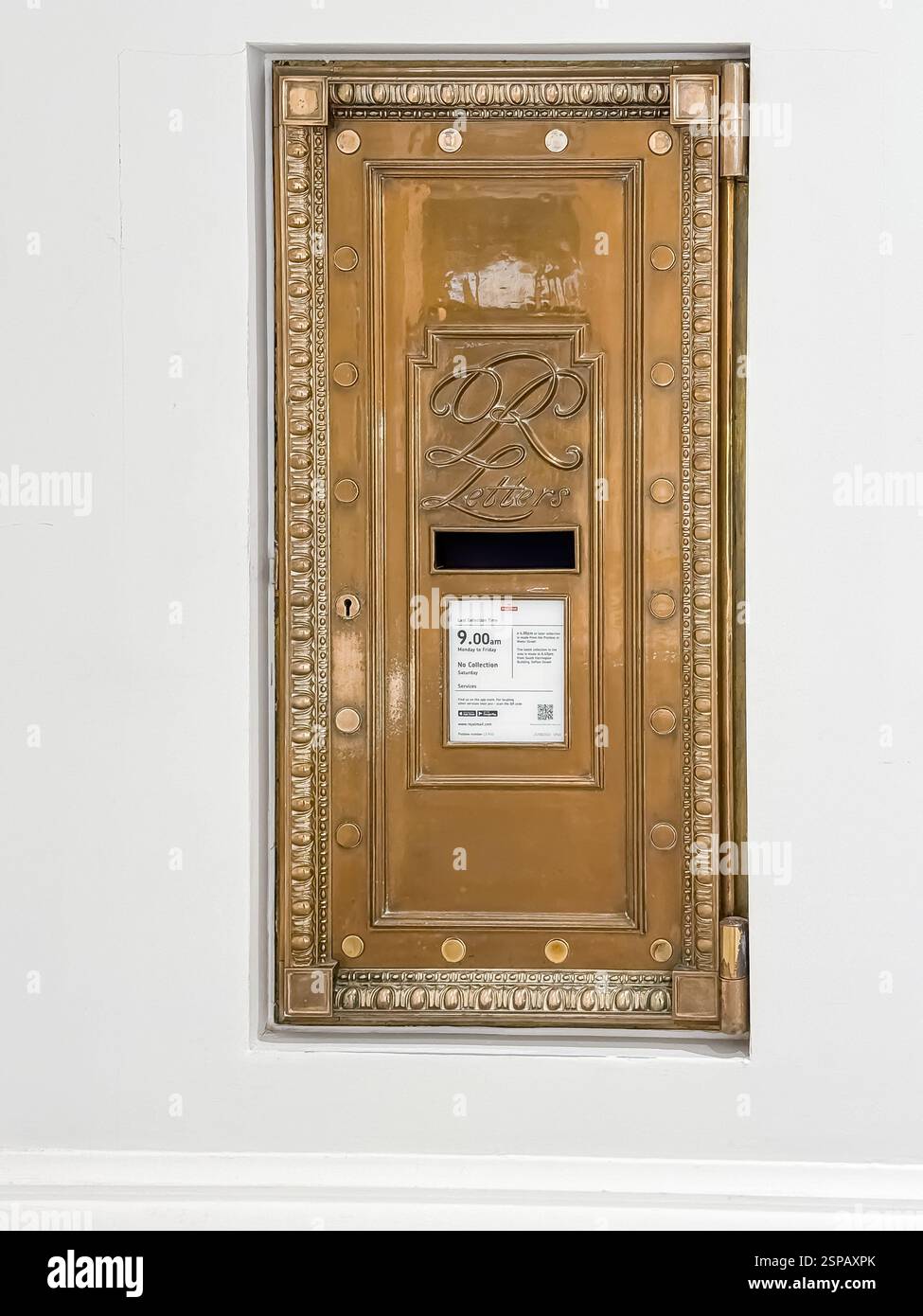 Post Box in the Liver Building, Pierhead, Liverpool Stock Photo - Alamy