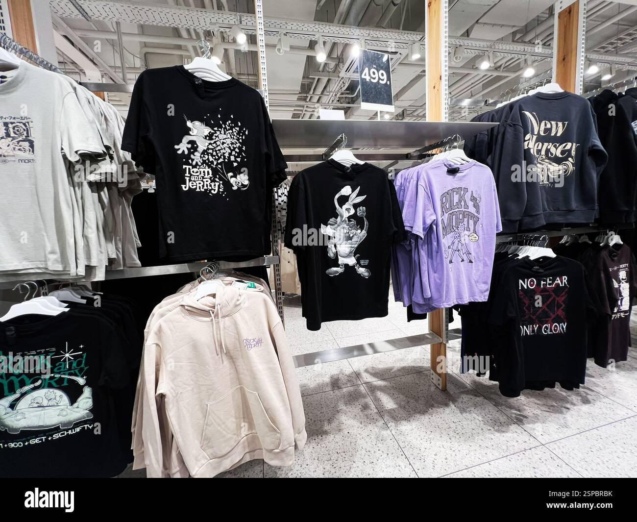 Vintage merchandise on shelves hi-res stock photography and images - Alamy