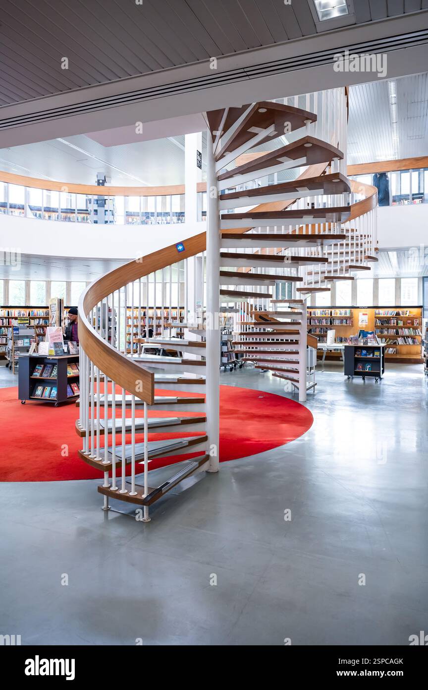 Swiss Cottage Library, London designed by Sir Basil Spence Stock Photo ...