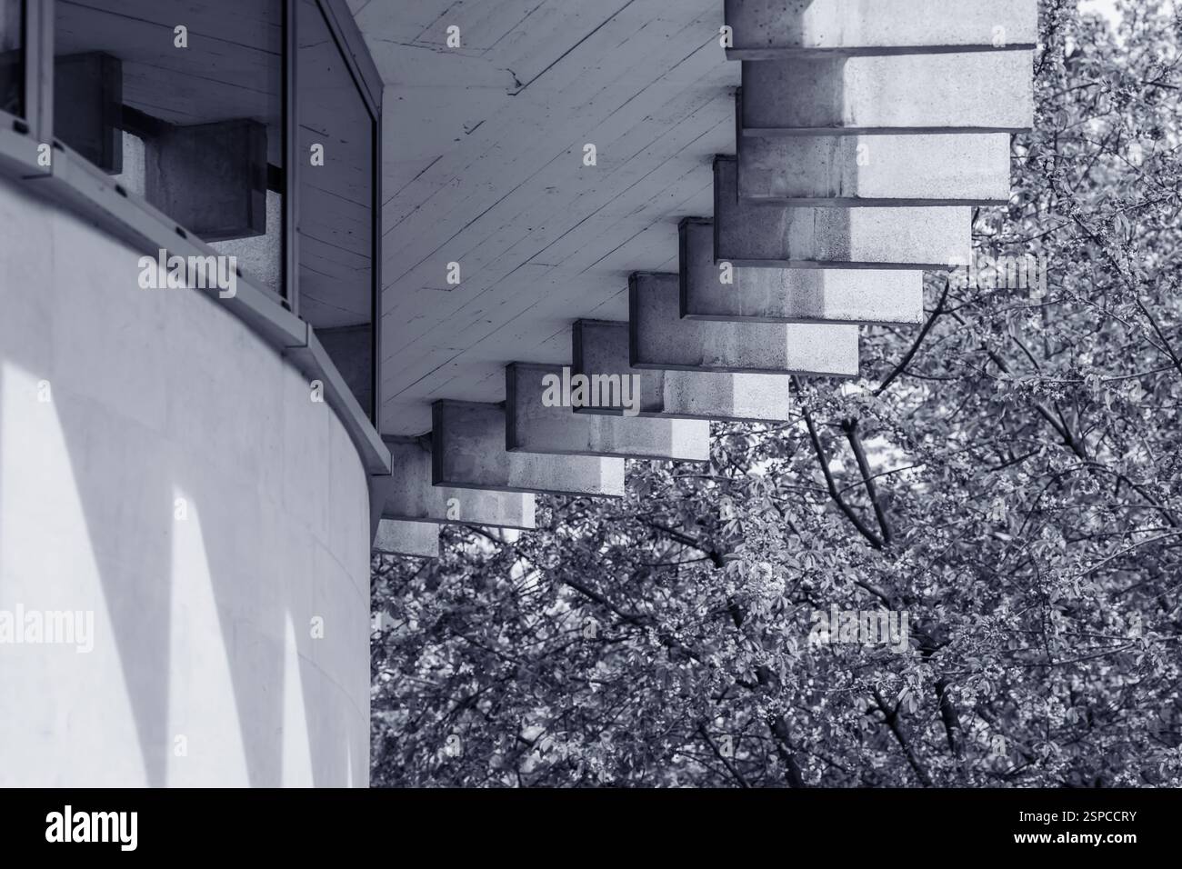 Swiss Cottage Library, London designed by Sir Basil Spence Stock Photo ...