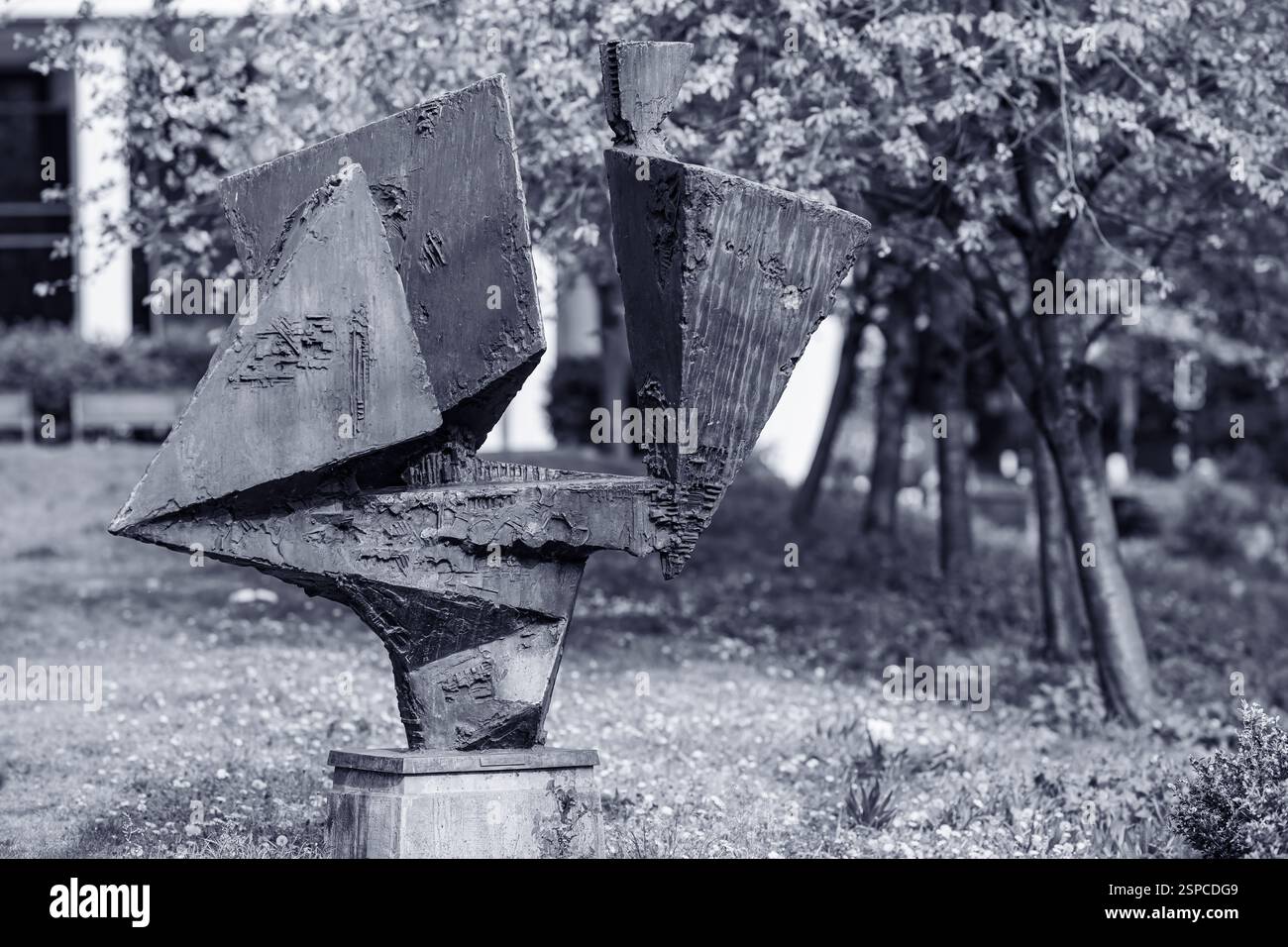 The Hampstead Figure - bronze sculpture by F E McWilliam, commissioned ...