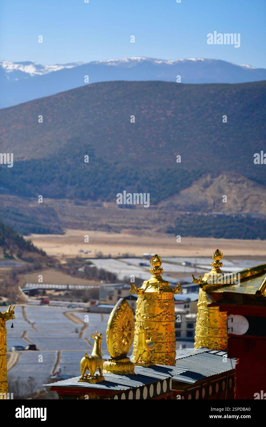 Gadan Songzanlin Temple, the largest Tibetan Buddhist monastery in ...