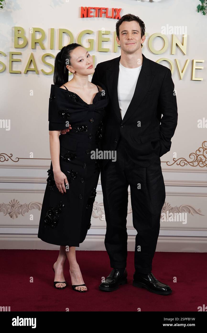 Yerin Ha and Luke Thompson during a photocall for the Bridgerton ...