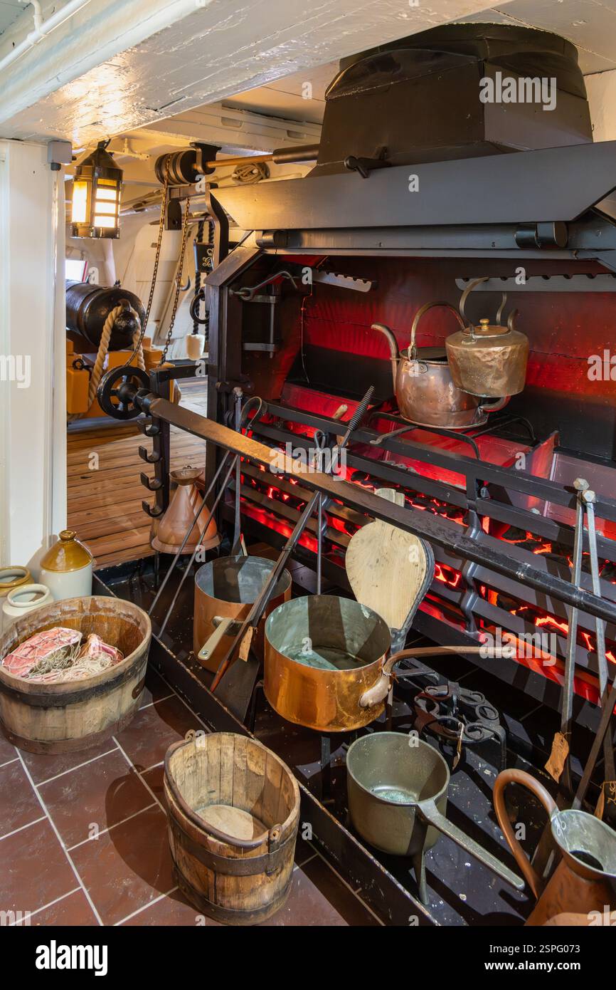 Ship kitchen galley hi-res stock photography and images - Alamy