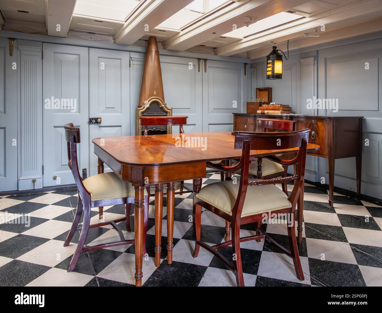 Captain Hardy's Dining Room, HMS Victory, Portsmouth Historic Dockyard ...