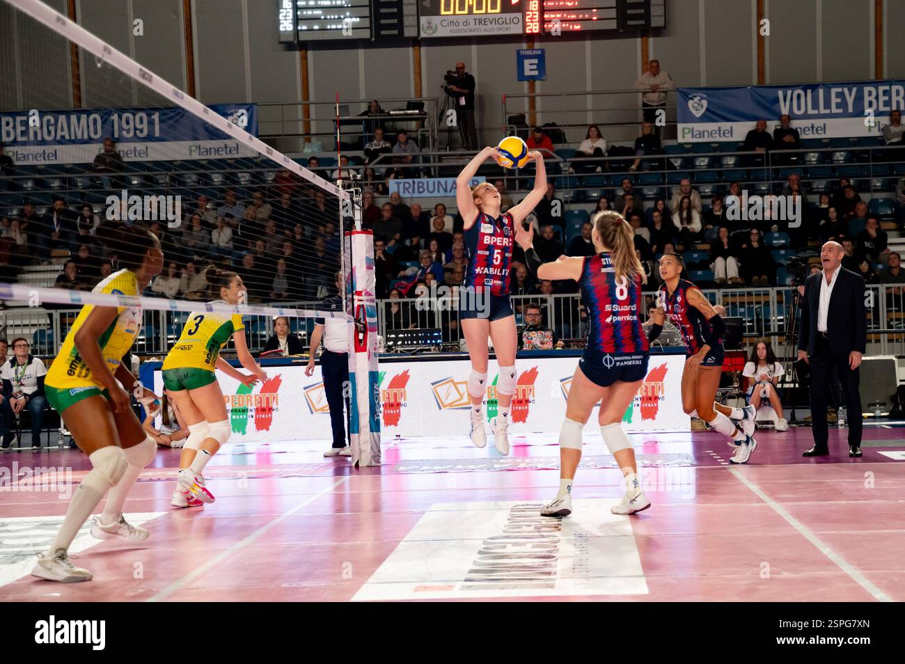 Roberta Carraro, setter, during Volley Italian Championship Serie A ...