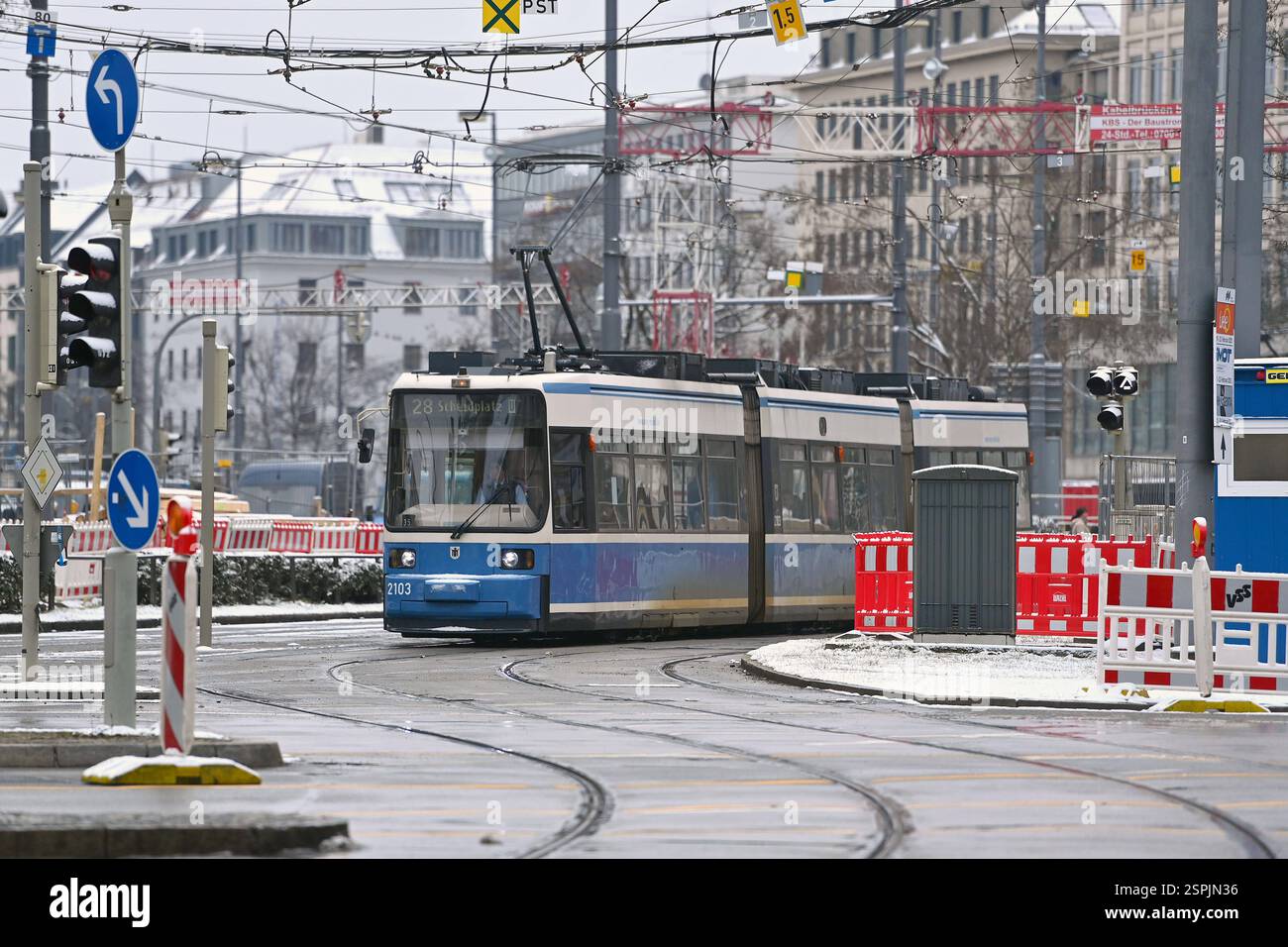 Strassenbahn,Tram,Grossbaustelle in Muenchen am Stachus,Karlsplatz ...