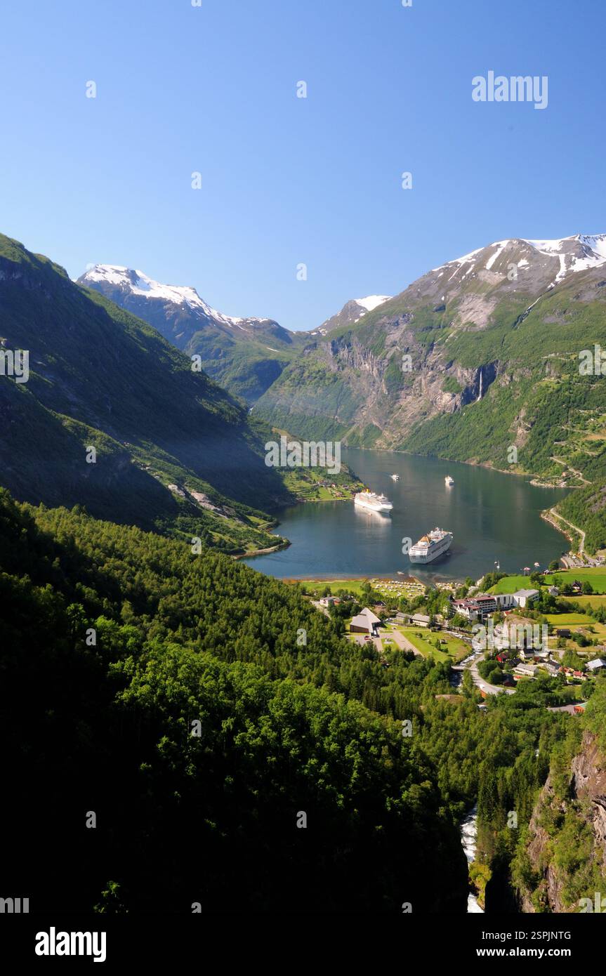 Cruise ships Oceana and Costa Atlantica anchored at Geiranger in ...