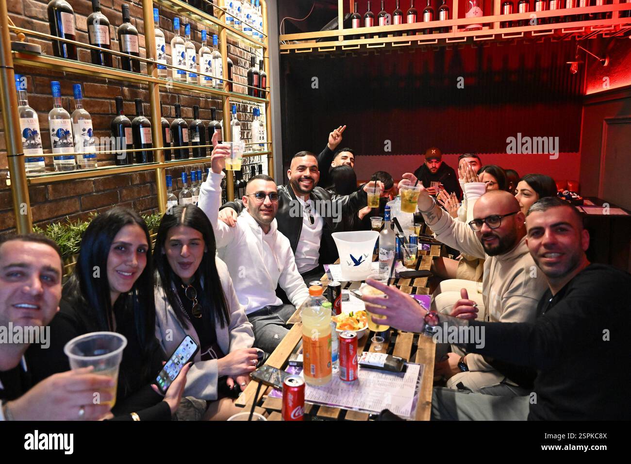 Jerusalem, Israel. 14th Feb, 2025. Israelis celebrate on Valentine's ...