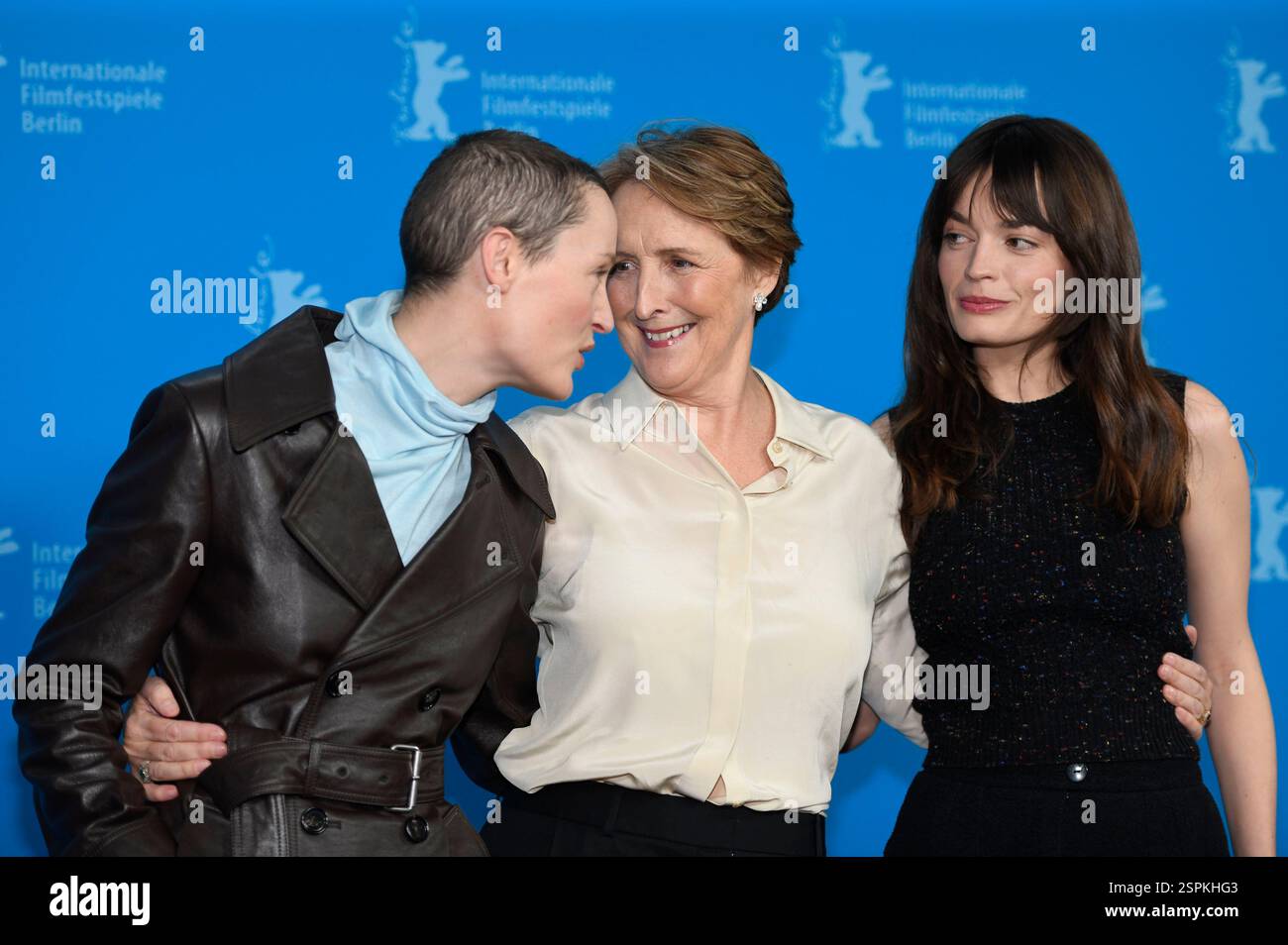 Fiona shaw and emma mackey hi-res stock photography and images - Alamy
