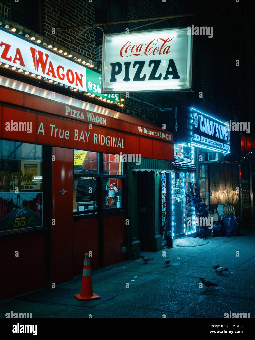 New york pizza vintage hi-res stock photography and images - Alamy