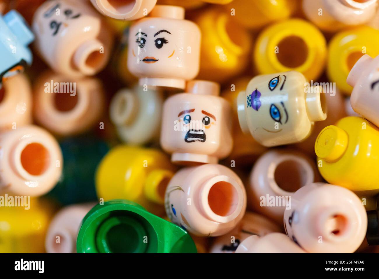 Lego head hi-res stock photography and images - Alamy