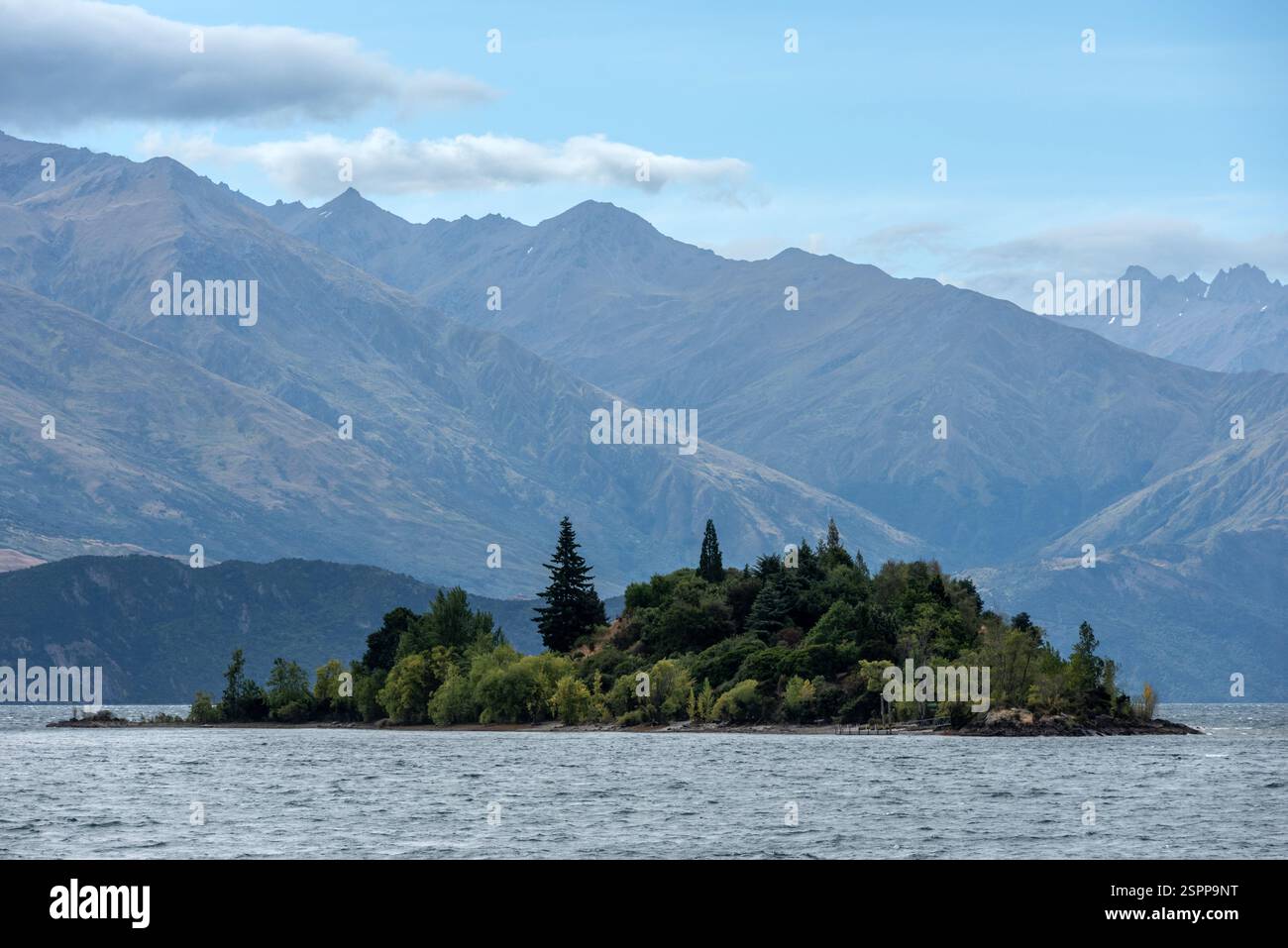 Wanaka, January 28th 2025: View over Lake Wanaka from the lakeside ...