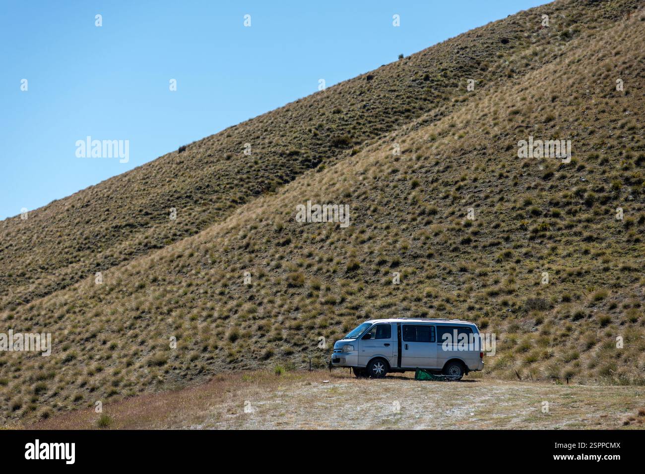 Queenstown, January 29th 2025: Traveller's vehicles near Queenstown ...