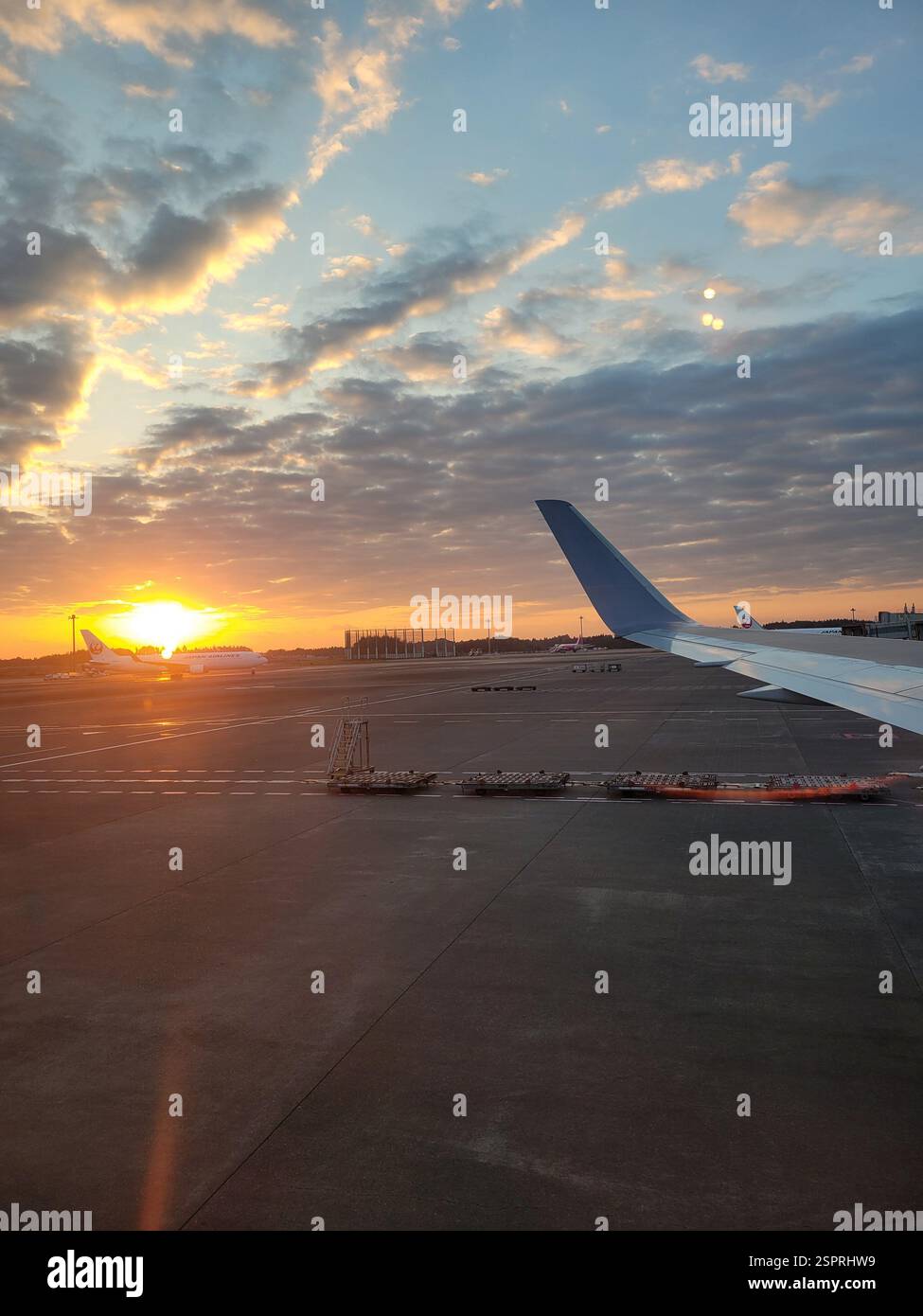 Island view through aircraft hi-res stock photography and images - Alamy
