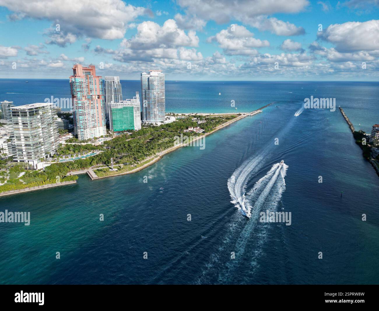 Sea marina with ocean horizon. Miami South beach landscape aerial view ...