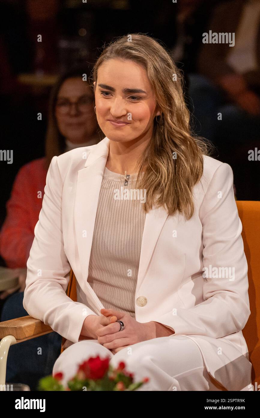 Bremen, Germany. 14th Feb, 2025. Elena Semechin, Olympic champion in ...