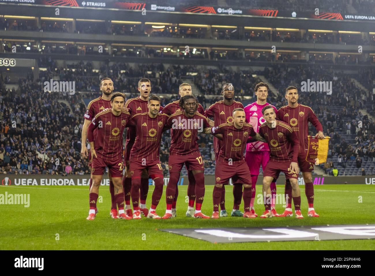 Porto, Portugal. 14th Feb, 2025. PORTO, PORTUGAL - FEBRUARY 14: AS Roma ...