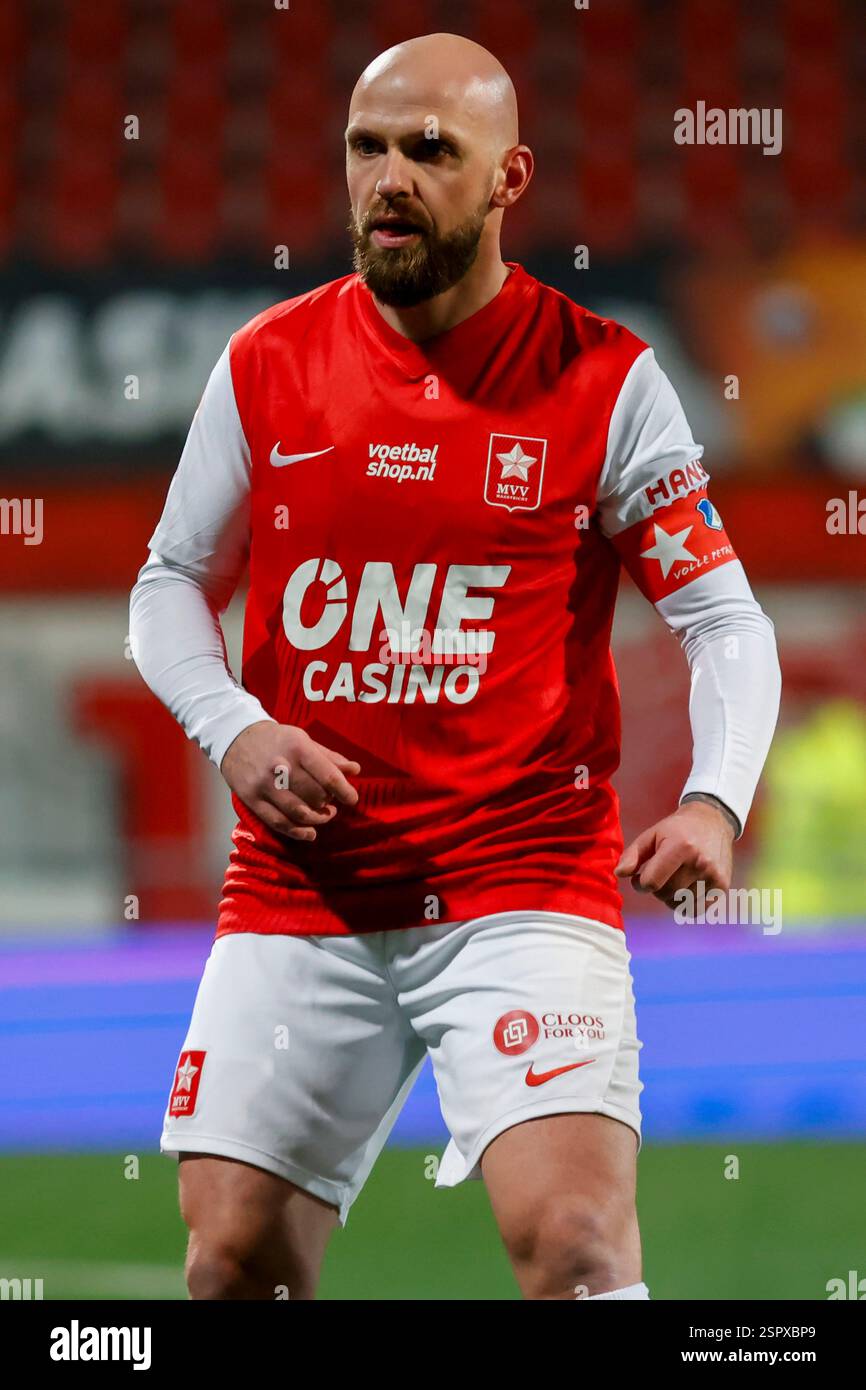 MAASTRICHT, NETHERLANDS - FEBRUARY 14: Bryan Smeets of MVV Maastricht ...