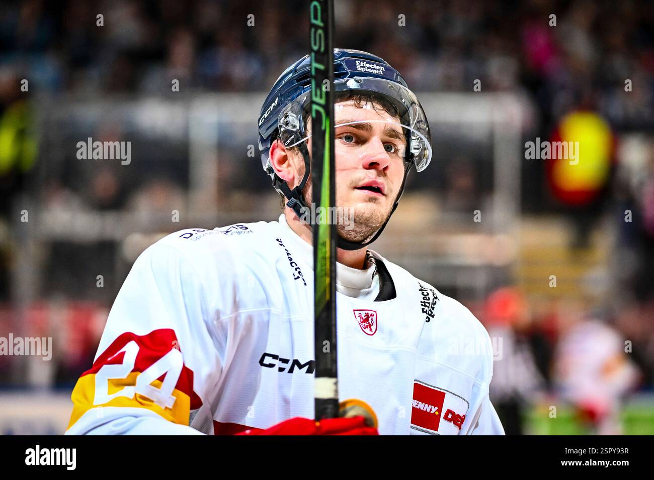 Iserlohn, Deutschland. 14th Feb, 2025. Alexander Blank (Duesseldorfer ...
