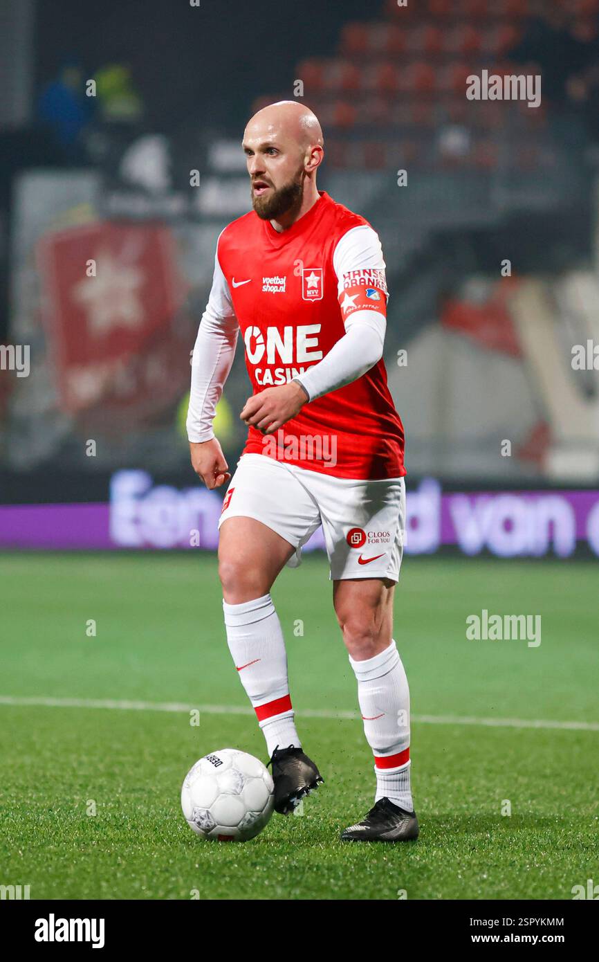 MAASTRICHT, NETHERLANDS - FEBRUARY 14: Bryan Smeets of MVV Maastricht ...