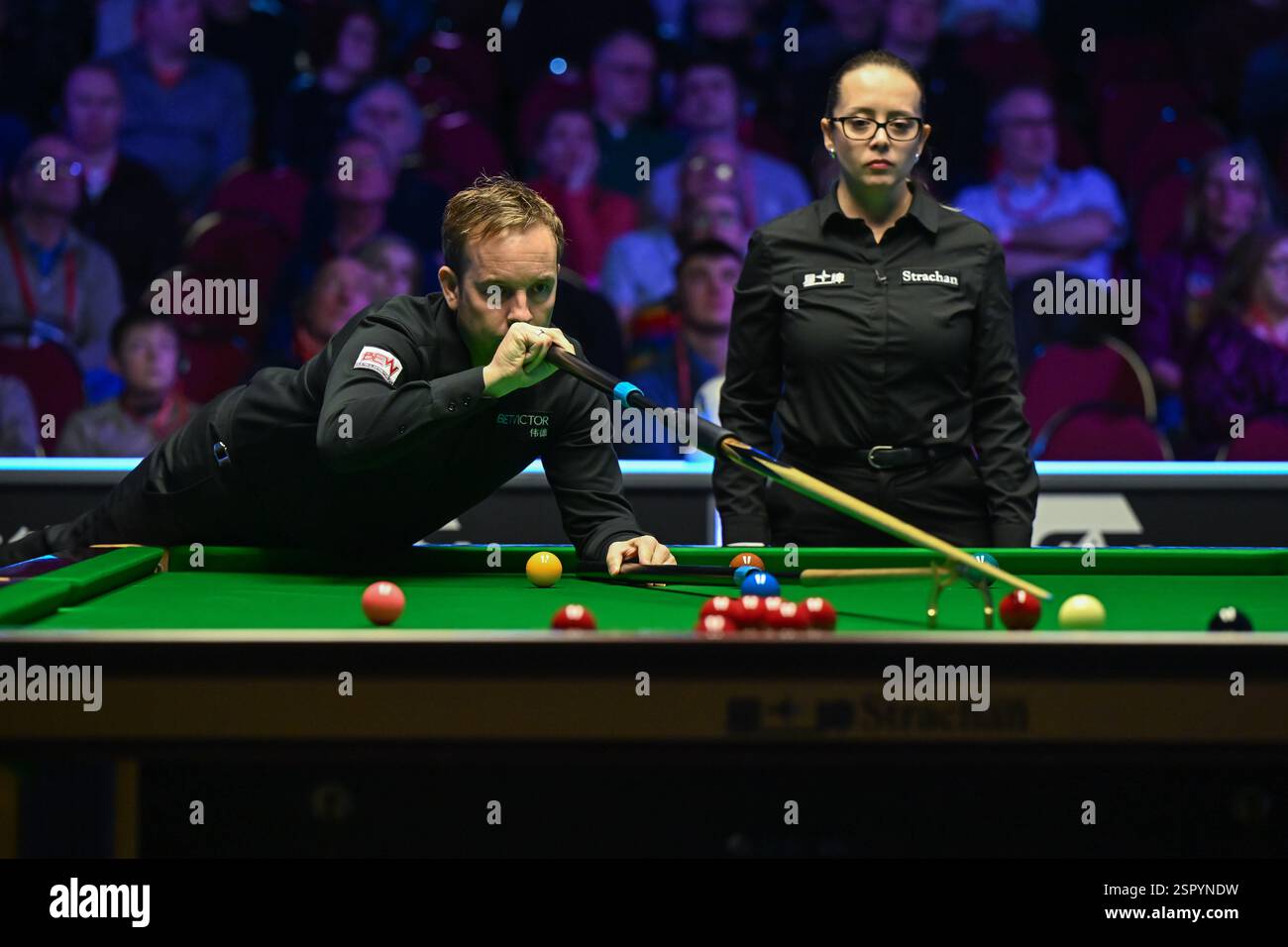 Ali Carter takes a shot during his quarter finals match against Joe O ...
