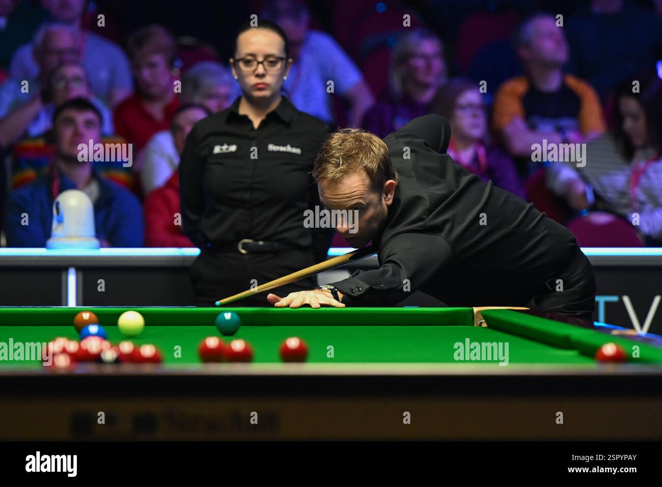Ali Carter takes a shot during his quarter finals match against Joe O ...