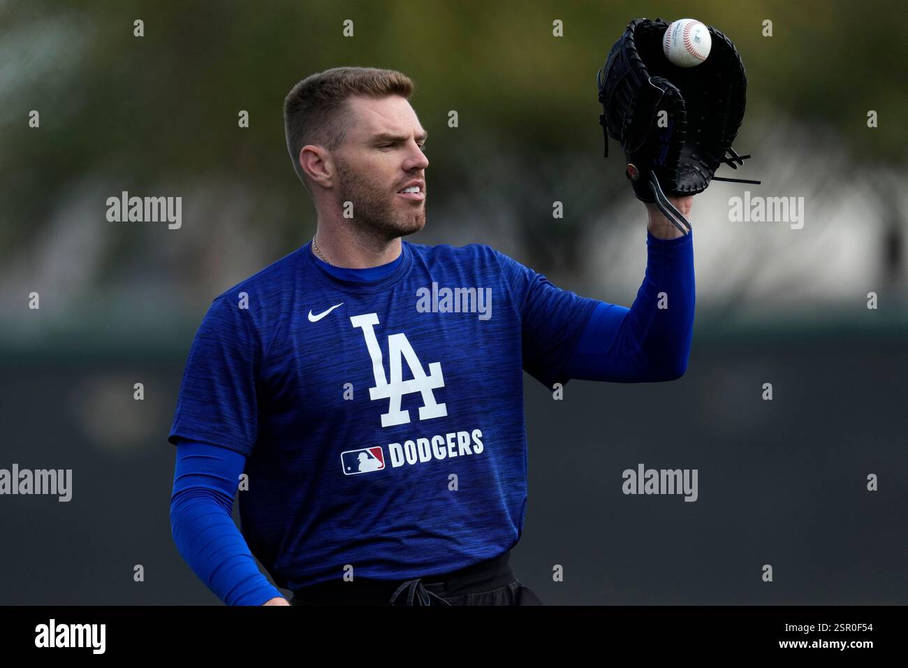 Los Angeles Dodgers' Freddie Freeman runs drills during a baseball ...