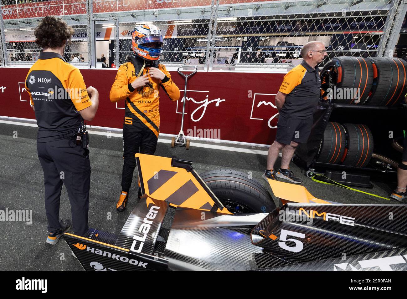 BARNARD Taylor (gbr), NEOM McLaren Formula E Team, Nissan e-4ORCE 05 ...