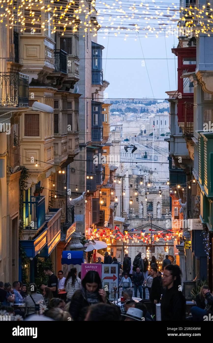 People on the streets of Valletta, Malta Stock Photo - Alamy