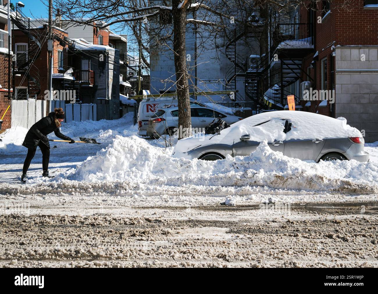 Montreal, Quebec, Canada. 14th Feb, 2025. Snowstorm in Montreal. After ...