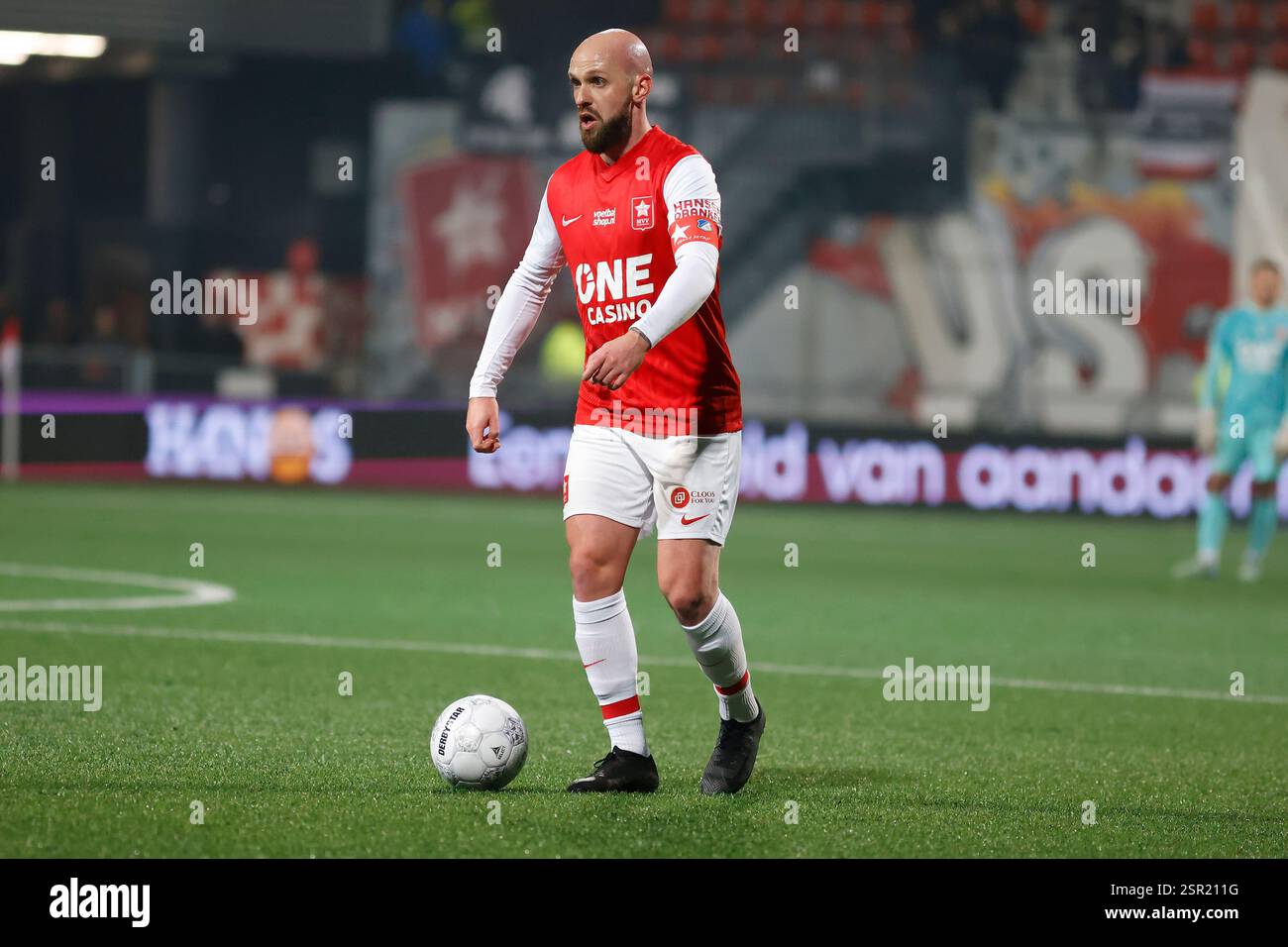 MAASTRICHT, NETHERLANDS - FEBRUARY 14: Bryan Smeets of MVV Maastricht ...