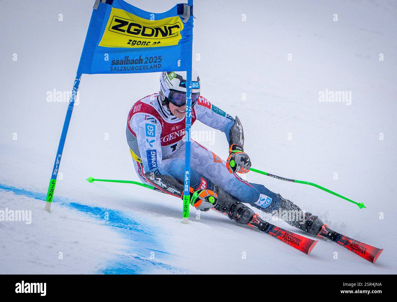 Saalbach Hinterglemm, Austria. 14th Feb, 2025. Alpine skiing: World ...