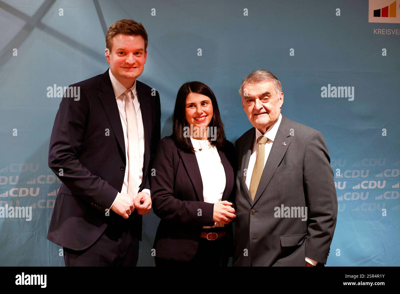 Michael Breilmann, Yasemin Breilmann und Herbert Reul bei einer ...