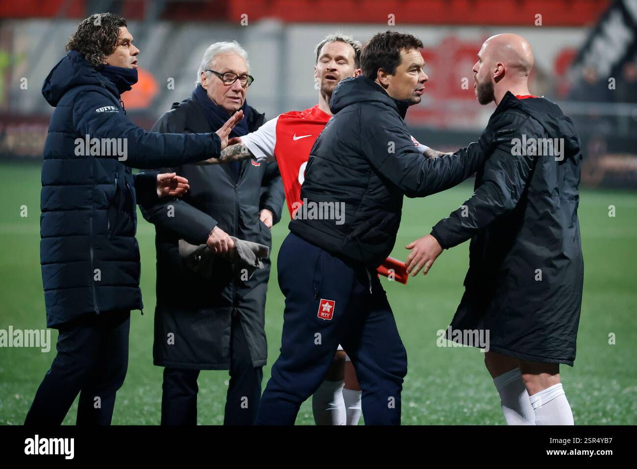 MAASTRICHT, NETHERLANDS - FEBRUARY 14: Bryan Smeets of MVV Maastricht ...