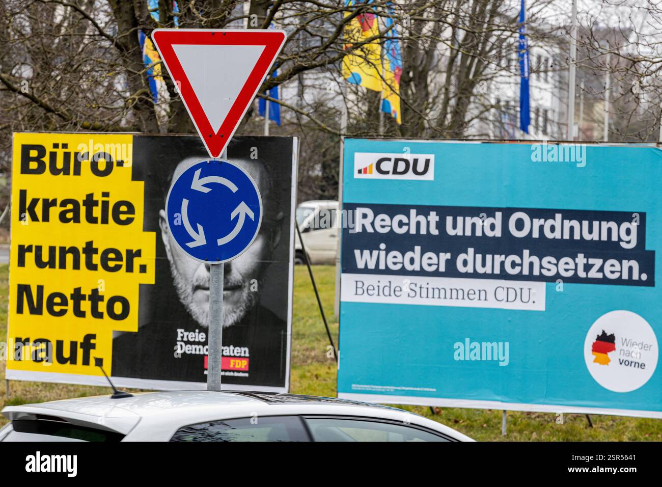 Wahlplakate zur Bundestagswahl 2025 in Bonn - 14.02.2025 Plakate der ...
