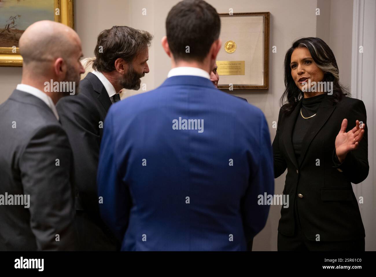 Tulsi Gabbard’s is sworn in as Director of National Intelligence at the ...